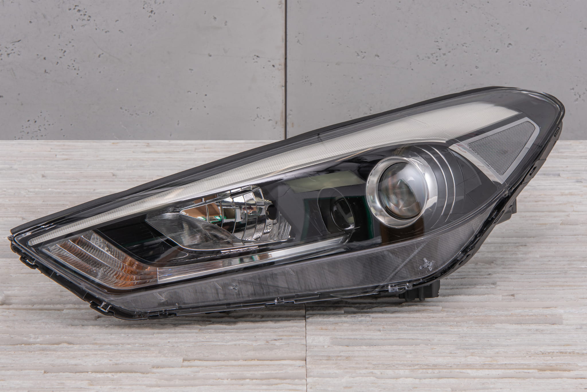 HYUNDAI TUCSON III TL 2015-2018 PRZED FACELIFTINGIEM LAMPA PRZEDNIA LED ...