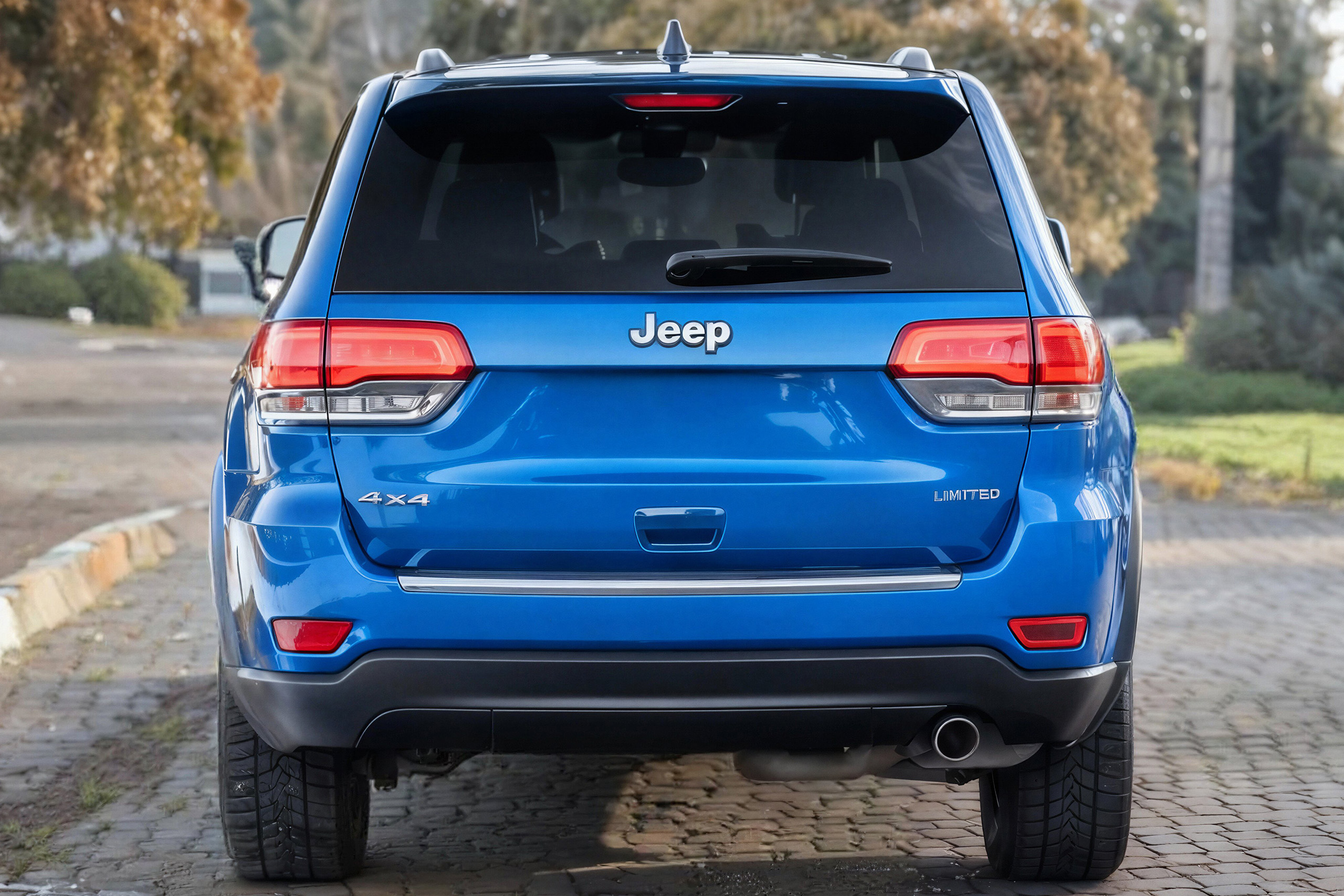 JEEP GRAND CHEROKEE IV WK2 2014-2021 PO LIFTINGU ZDERZAK TYLNY BEZ PDC ...